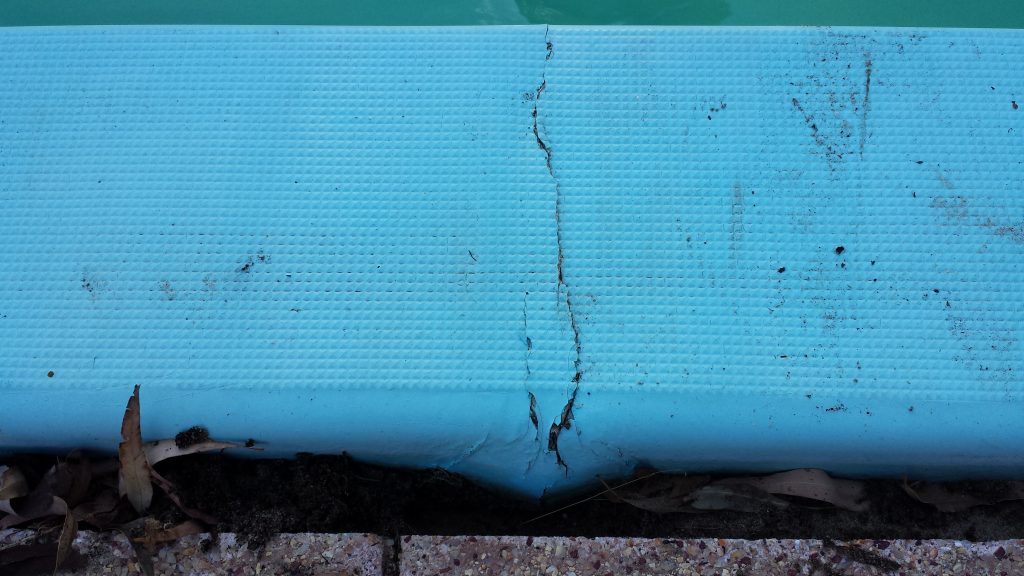 cracked edge beam 2 | Perth Fibreglass Pools